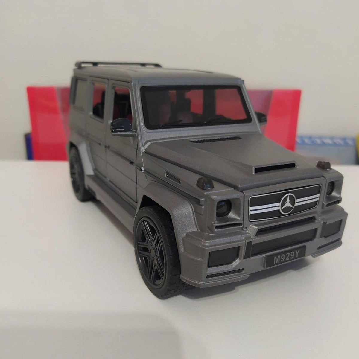 Mercedes G-klasa 65 AMG autic (metalni dzip) – Ali tako