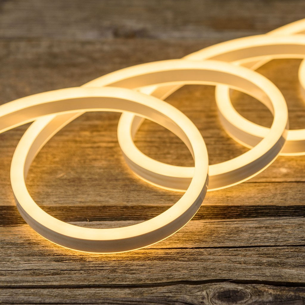 LED NEON fleksibilna traka 5m Toplo Bela – Ali tako