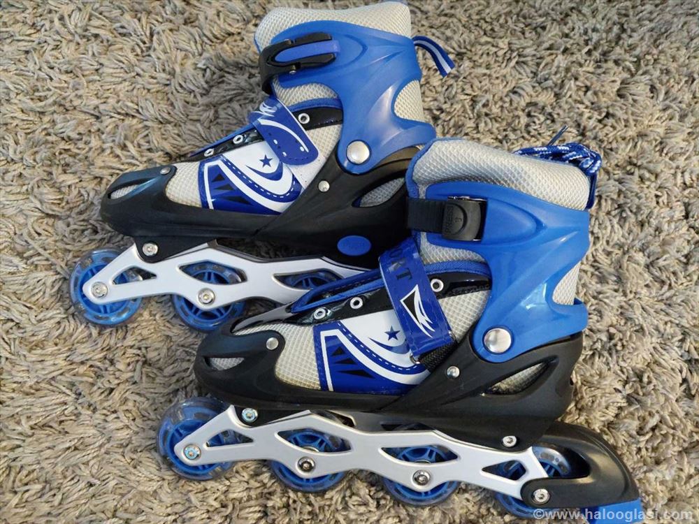 Roleri sa svetlecim tockovima PLAVE – Ali tako